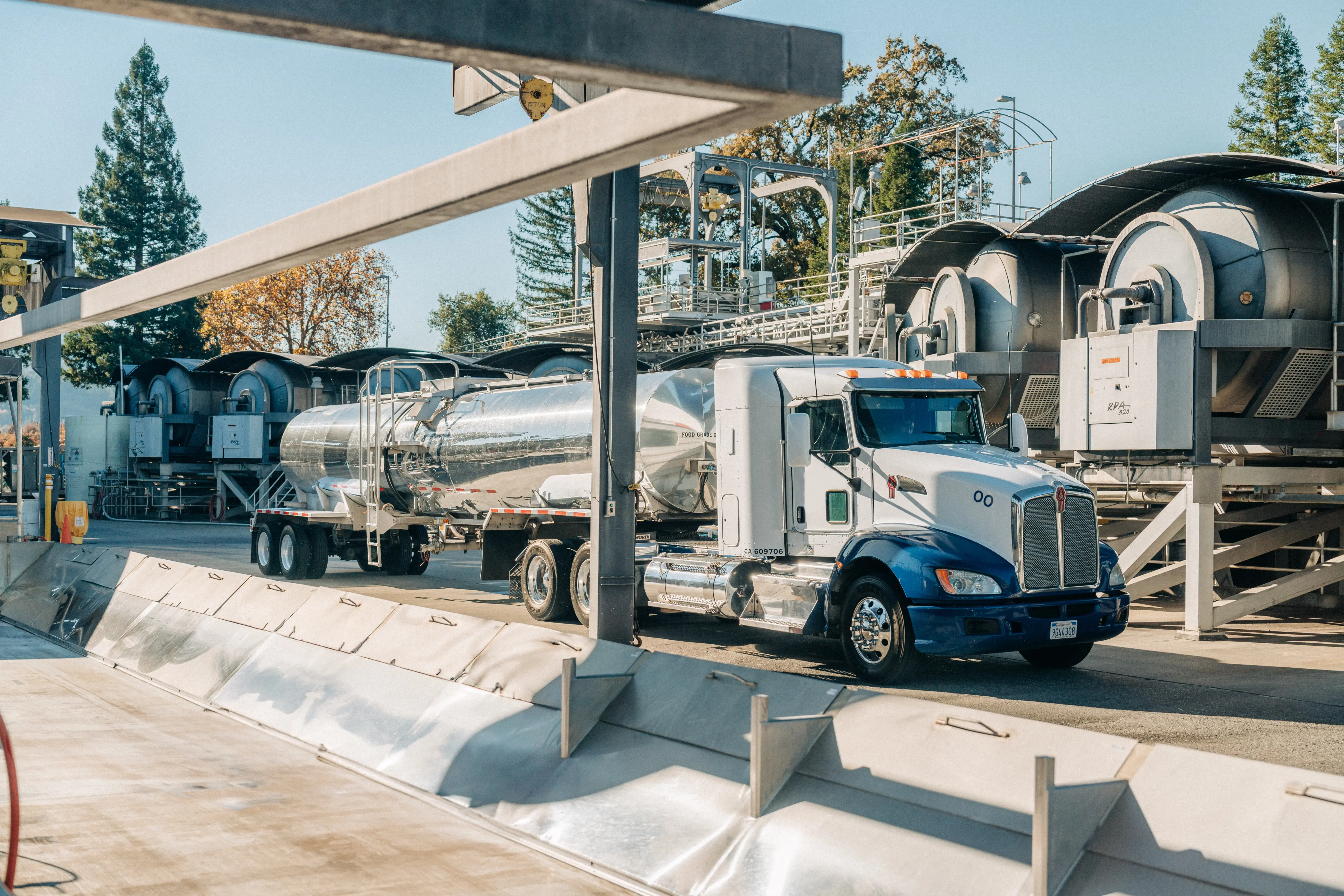 Bulk Wine Transport Company | Tanker Trucks & Flexitanks | G3